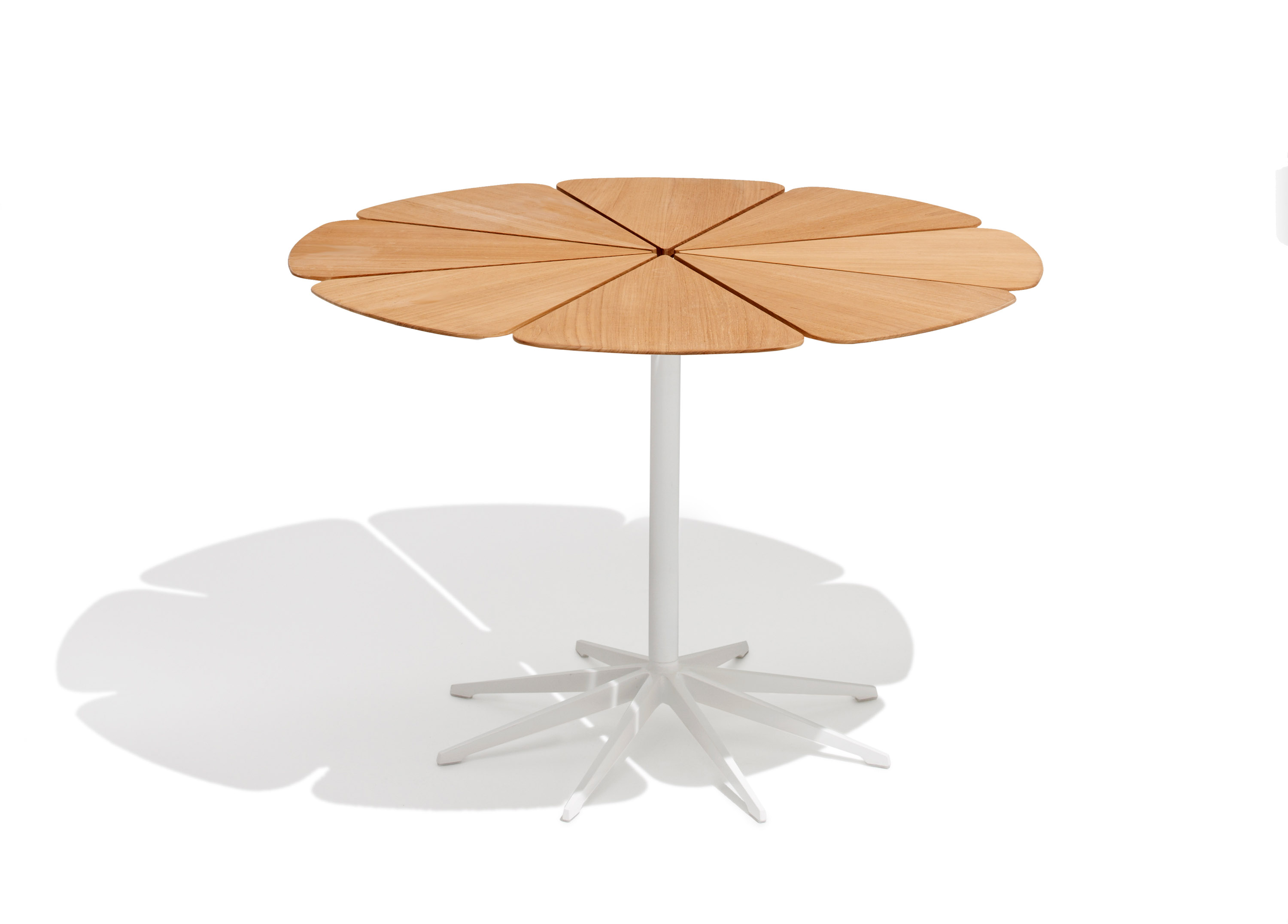 Petal® Dining Table - Original Design | Knoll