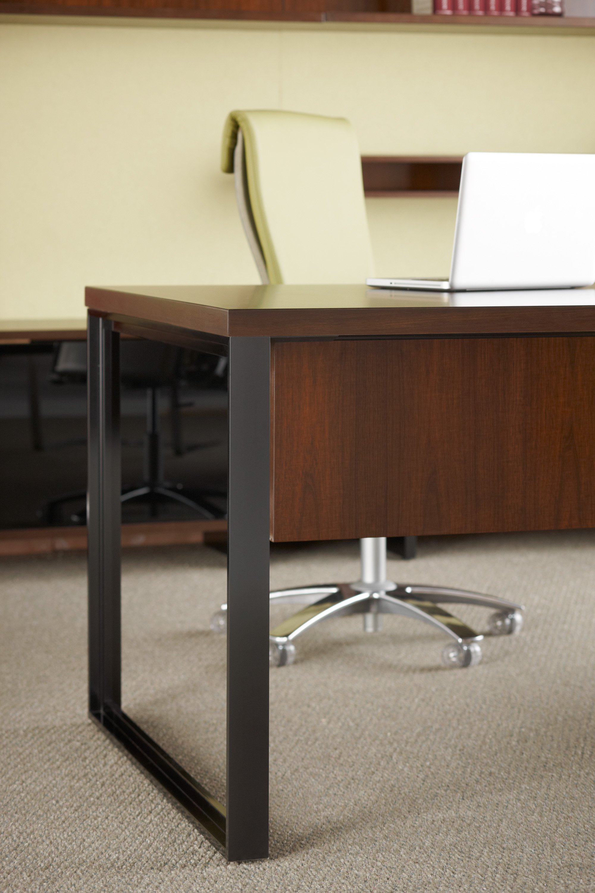 Reff Profiles™ Tables and Desks | Knoll