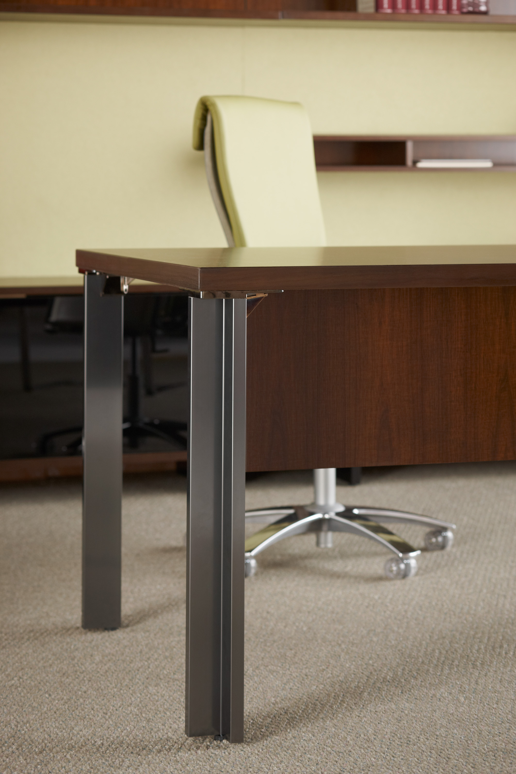 Reff Profiles™ Tables and Desks | Knoll