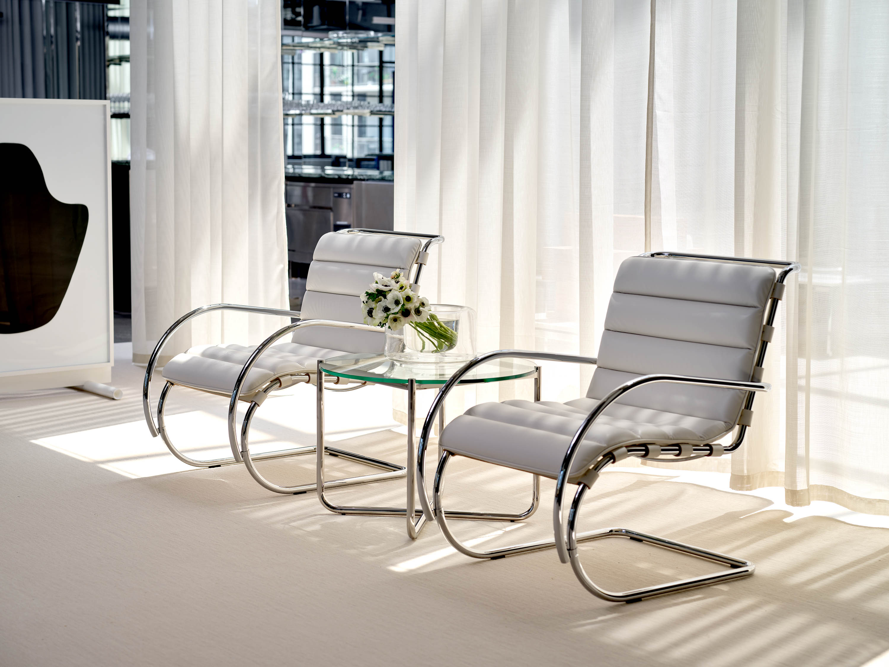 MR Table - Original Design | Knoll