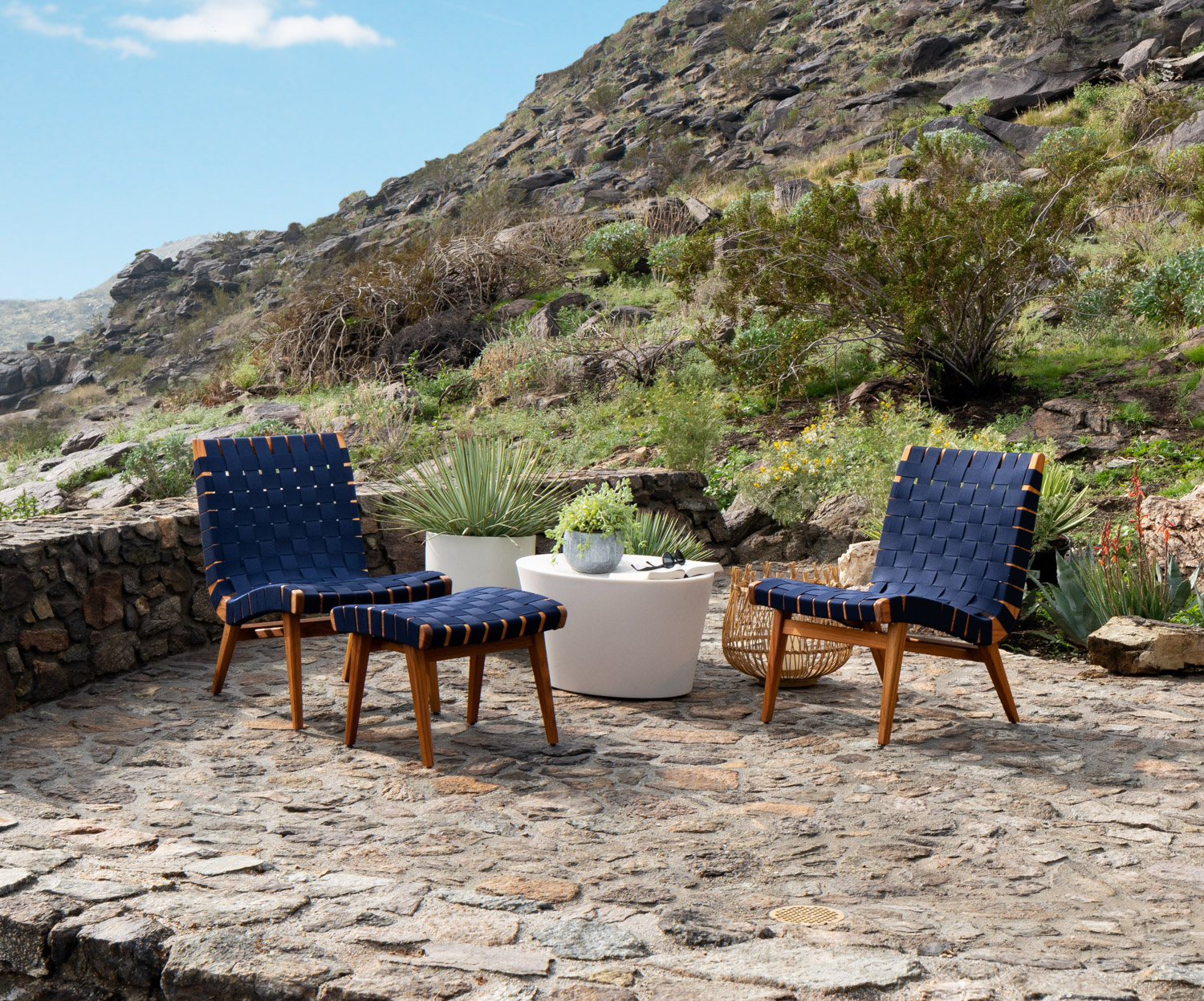 Risom Outdoor Ottoman - Original Design | Knoll