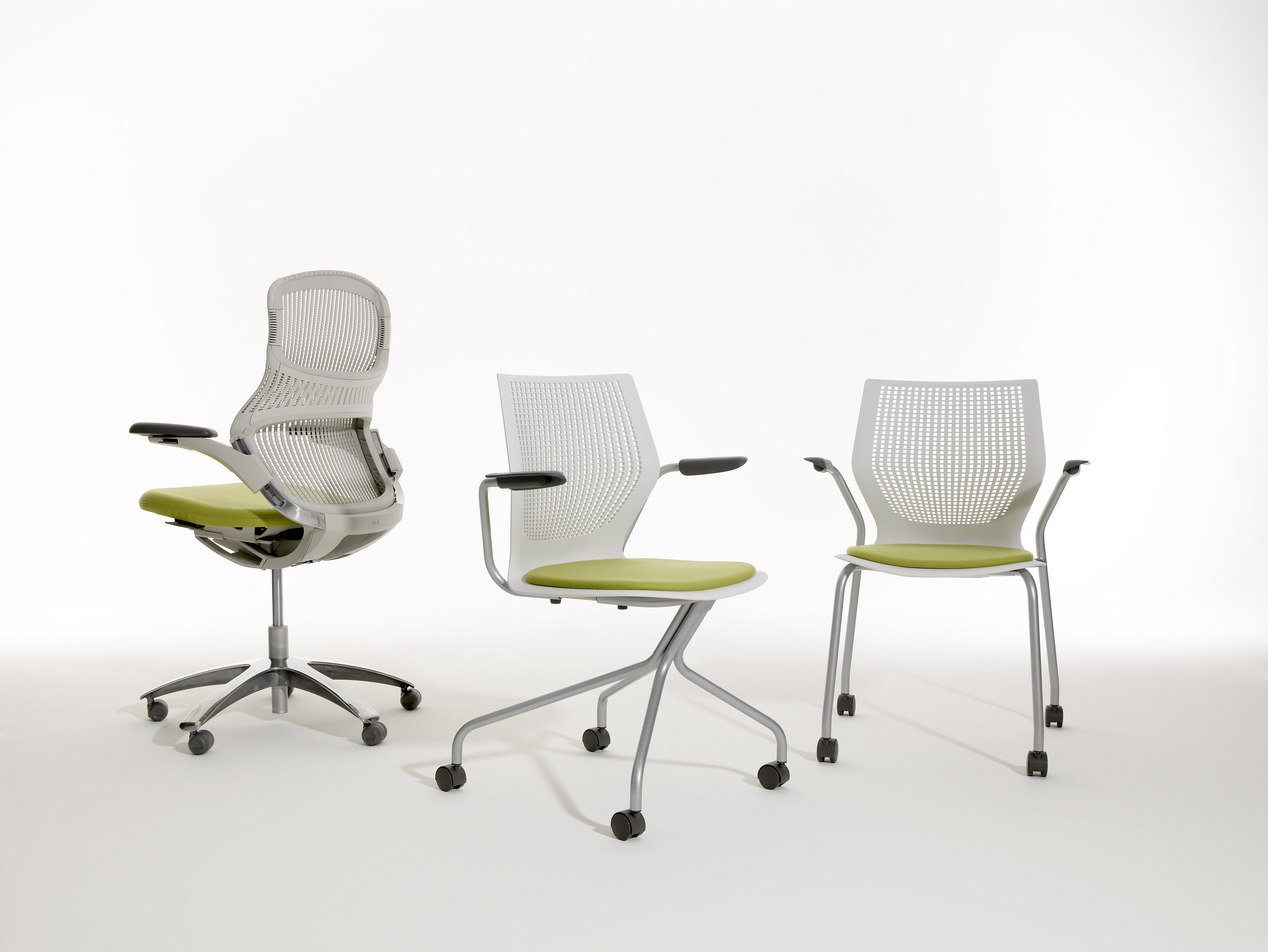 MultiGeneration by Knoll® Hybrid Base Ergonomic Side Chair