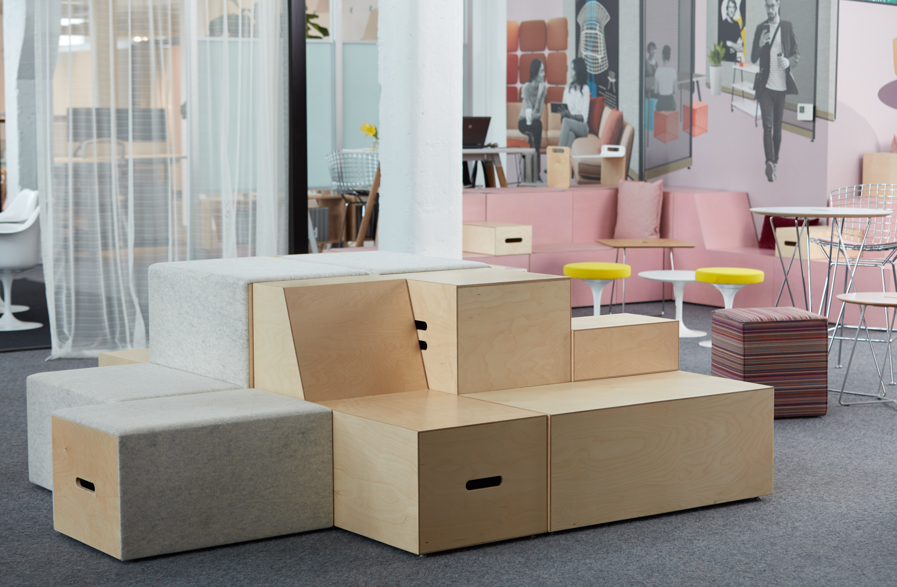 Tulip™ Stool - Original Design | Knoll