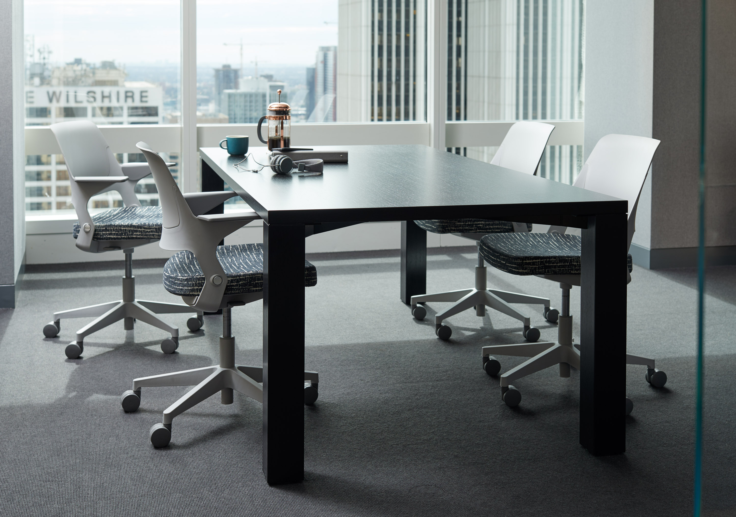 Reff Profiles™ Meeting and Conference Tables | Knoll