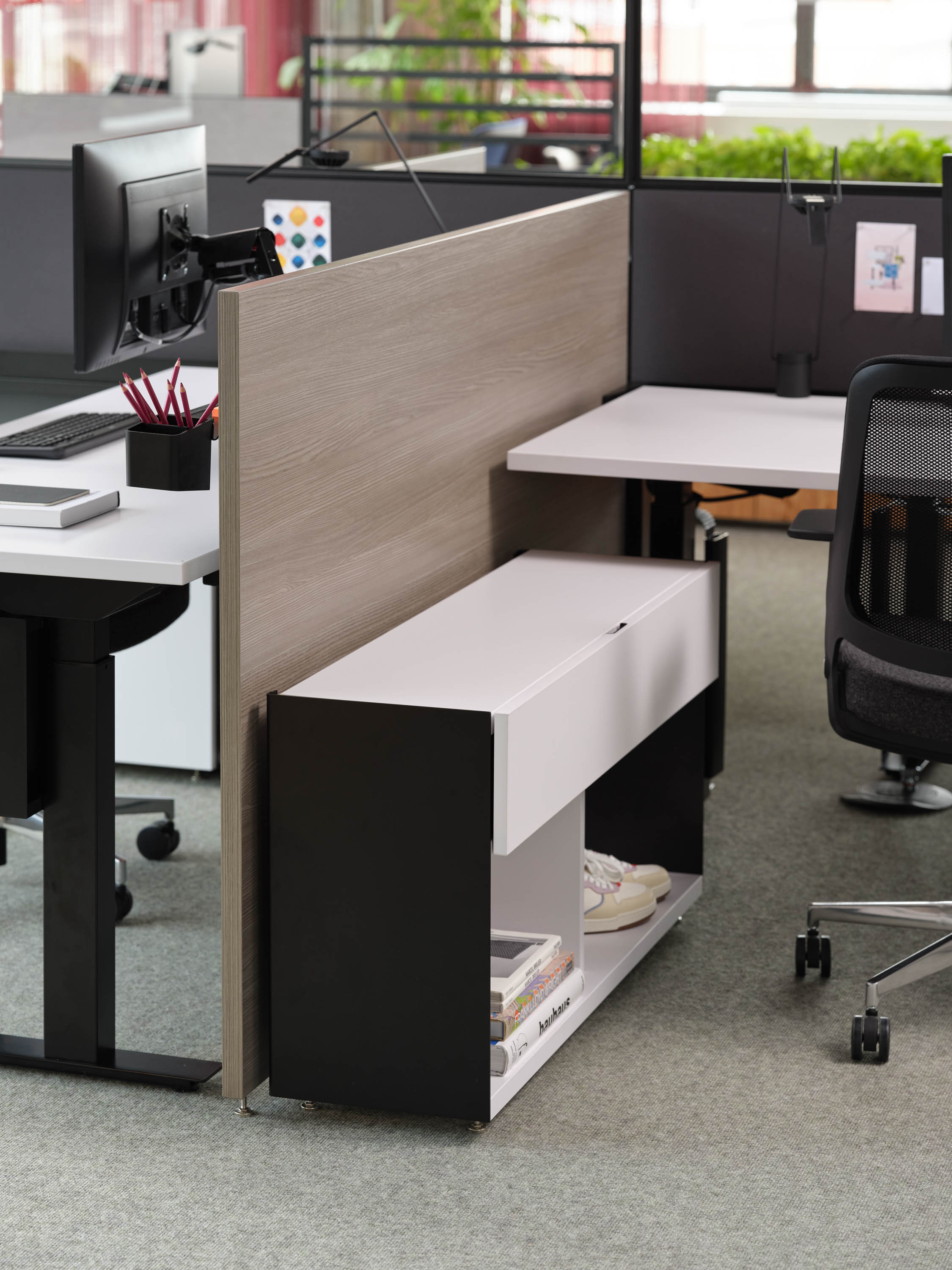 Antenna Hybrid Storage | Knoll