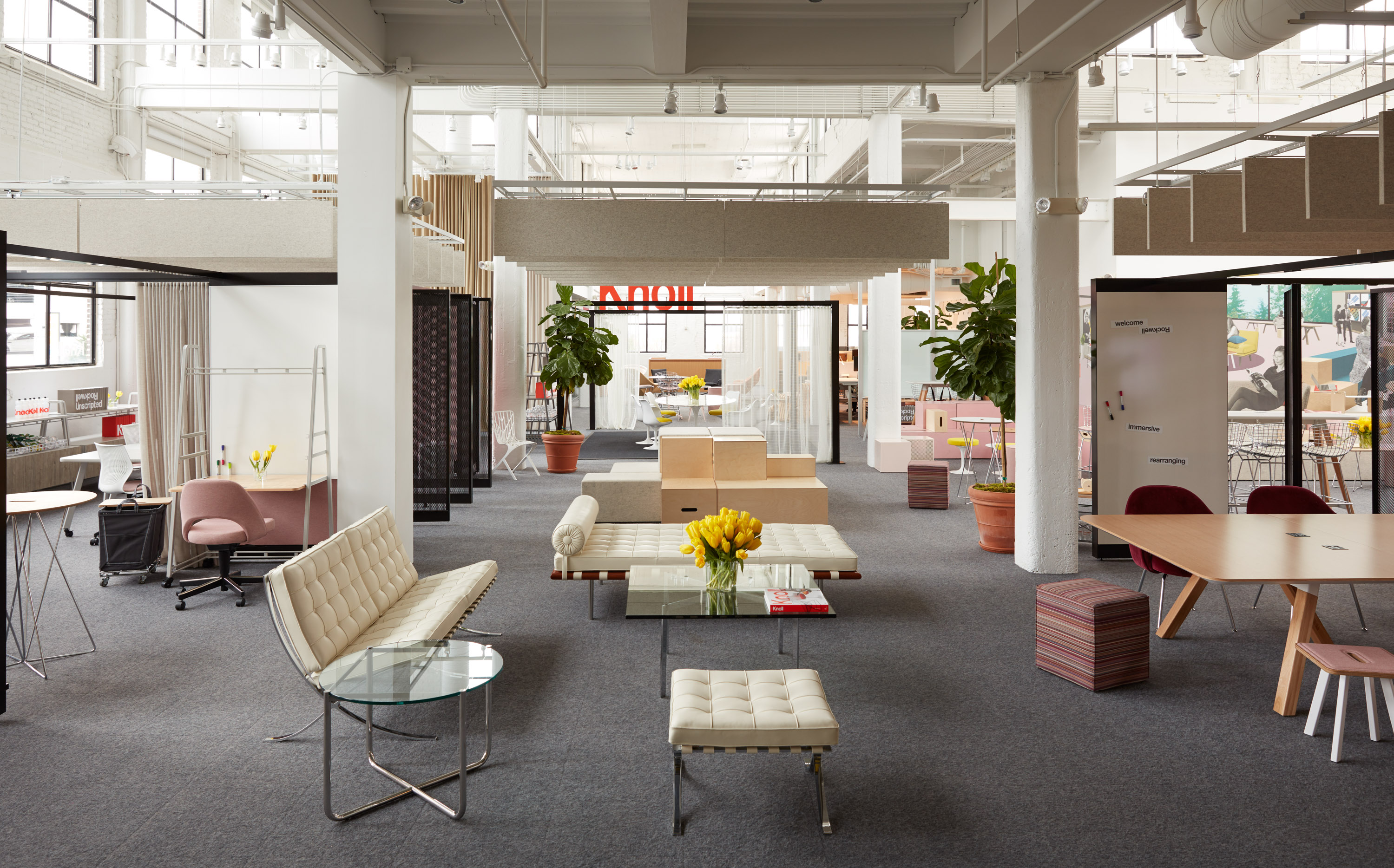 Barcelona® Chair - Original Design | Knoll