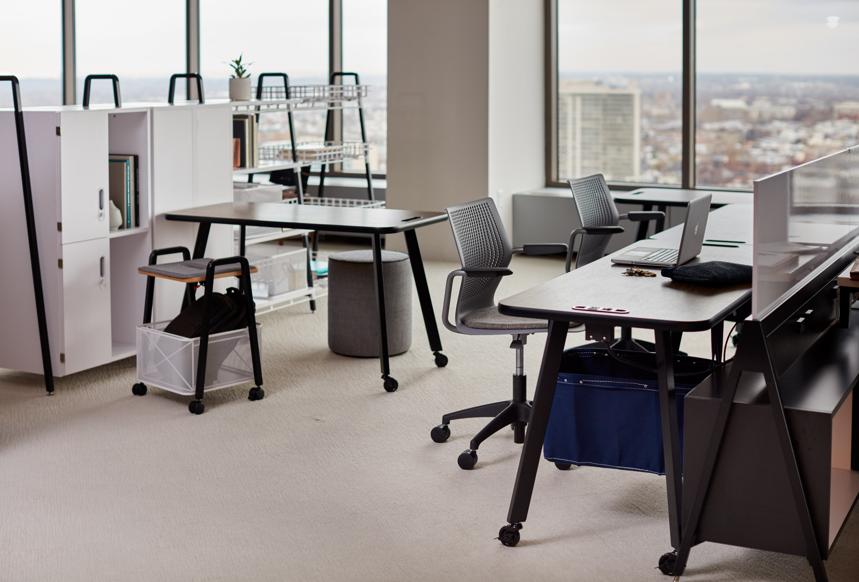 Rockwell Unscripted Easy Tables | Knoll