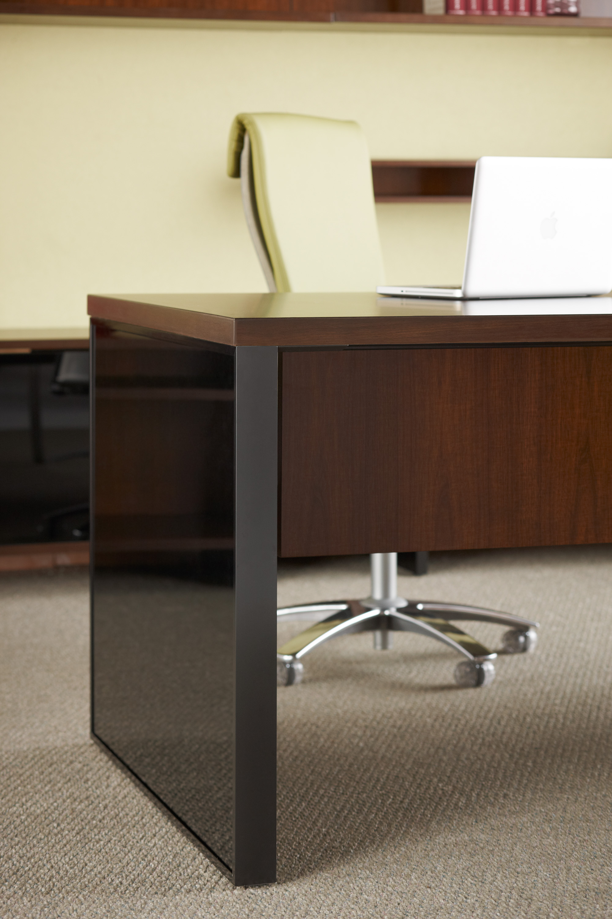 Reff Profiles™ Tables and Desks | Knoll