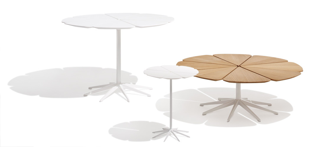 Petal® End Table | Knoll