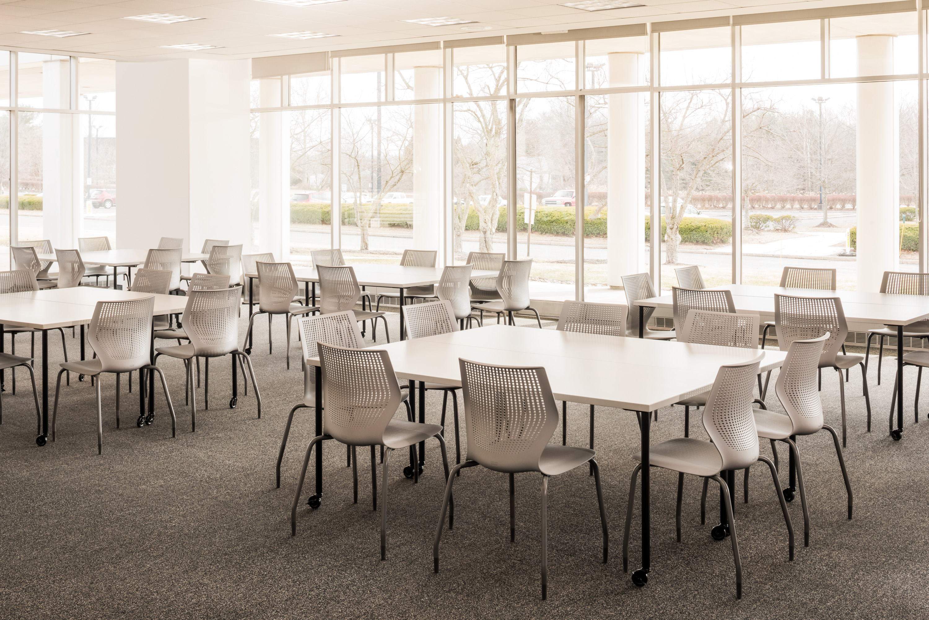 Antenna® Simple Tables | Knoll