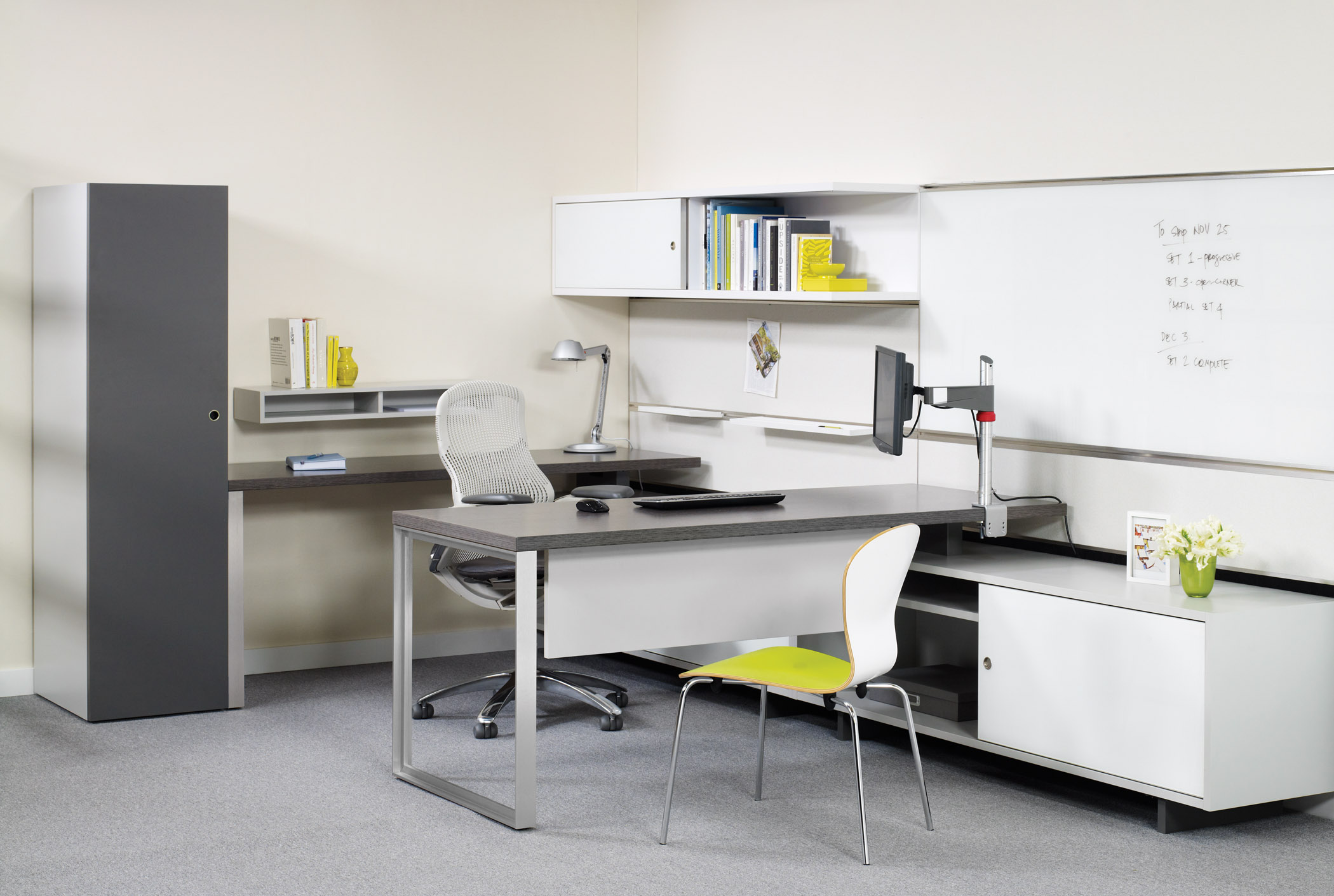 Sprite Stacking Chair | Knoll